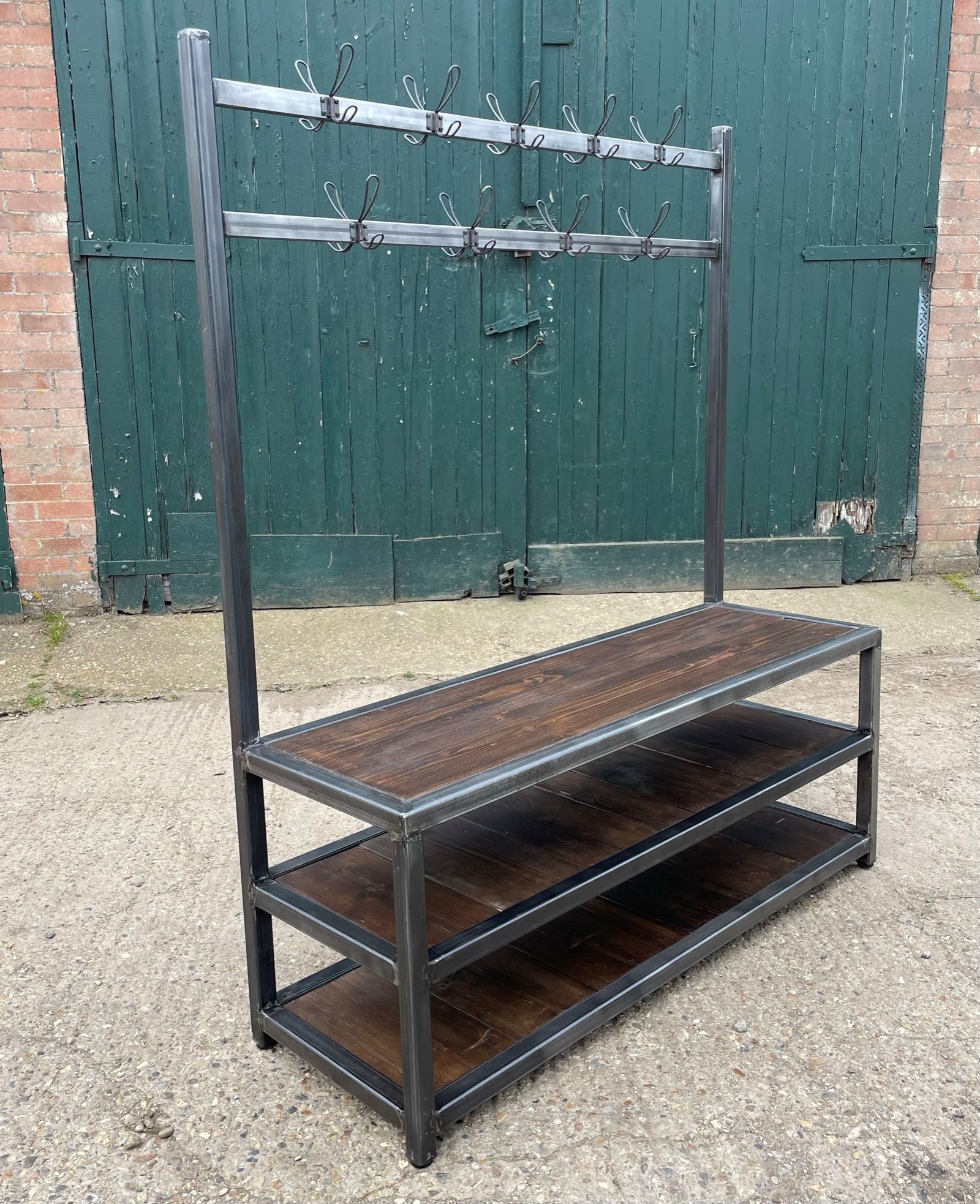 bespoke changing room bench | Metroretro