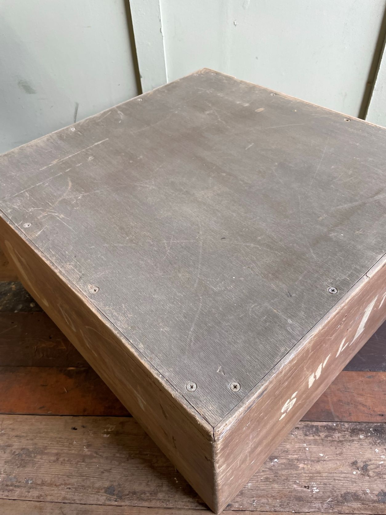 vintage hardwood plinth table | Metroretro